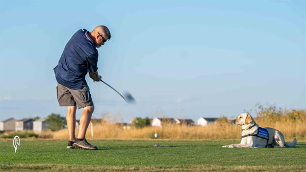 A golf course marshal was dying. Then he felt his best friend’s paw ...